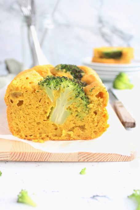 Cake aux brocolis et au curry